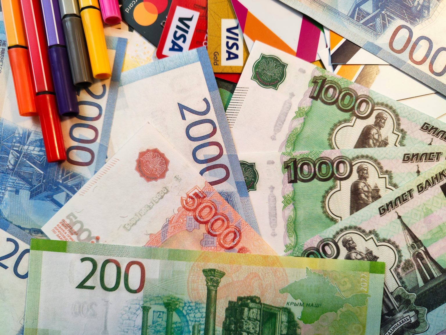 9 Factors Affecting Currency Exchange Rates | Vellis